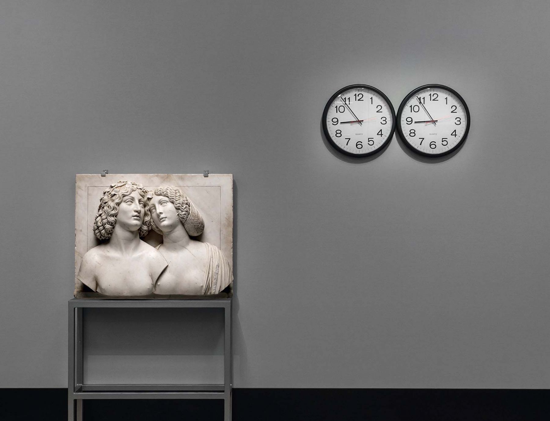 "Untitled" (Perfect Lovers) - Works - Felix Gonzalez-Torres Foundation