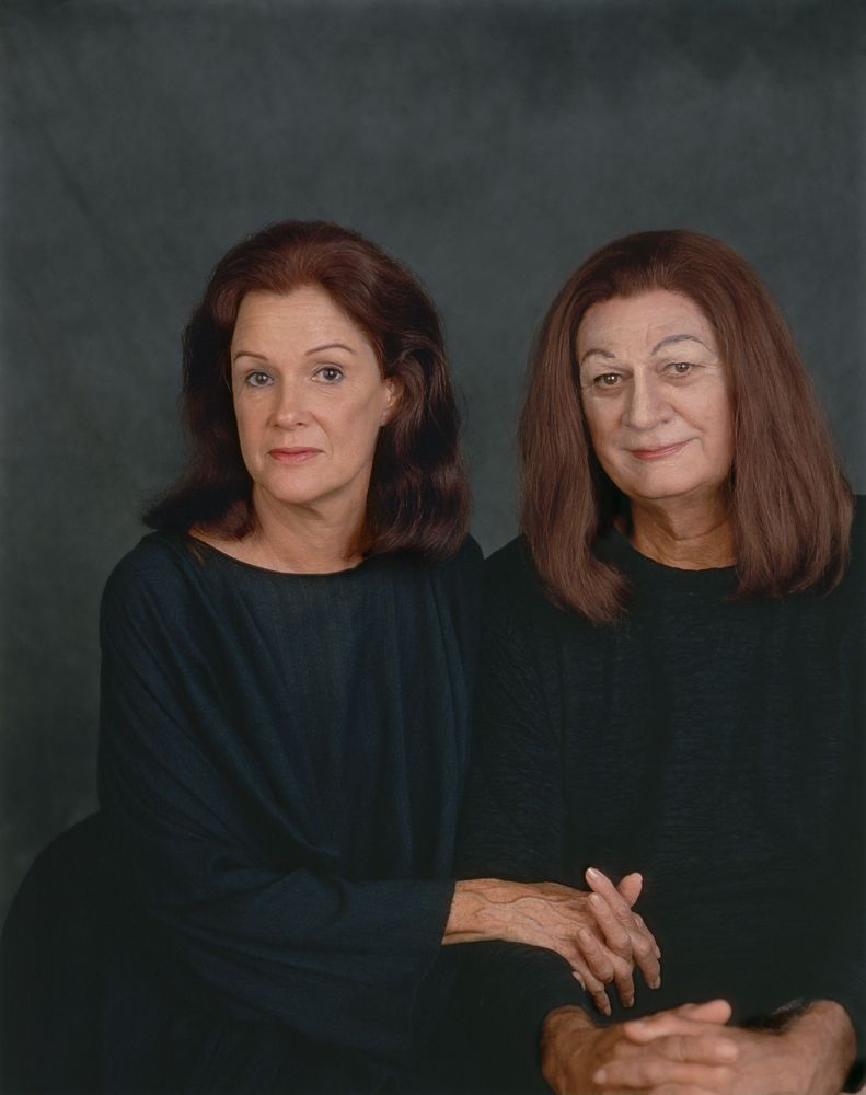 Janine Antoni - Artists - Luhring Augustine