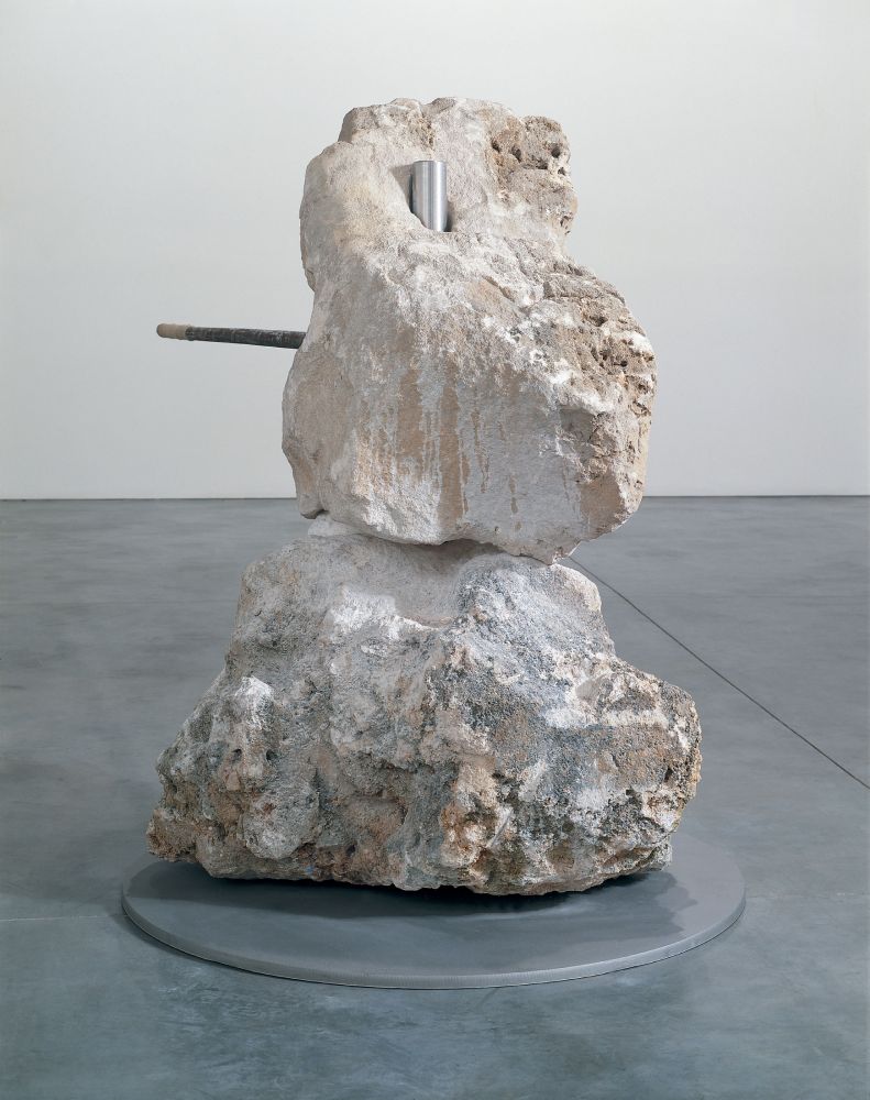 Janine Antoni - Artists - Luhring Augustine