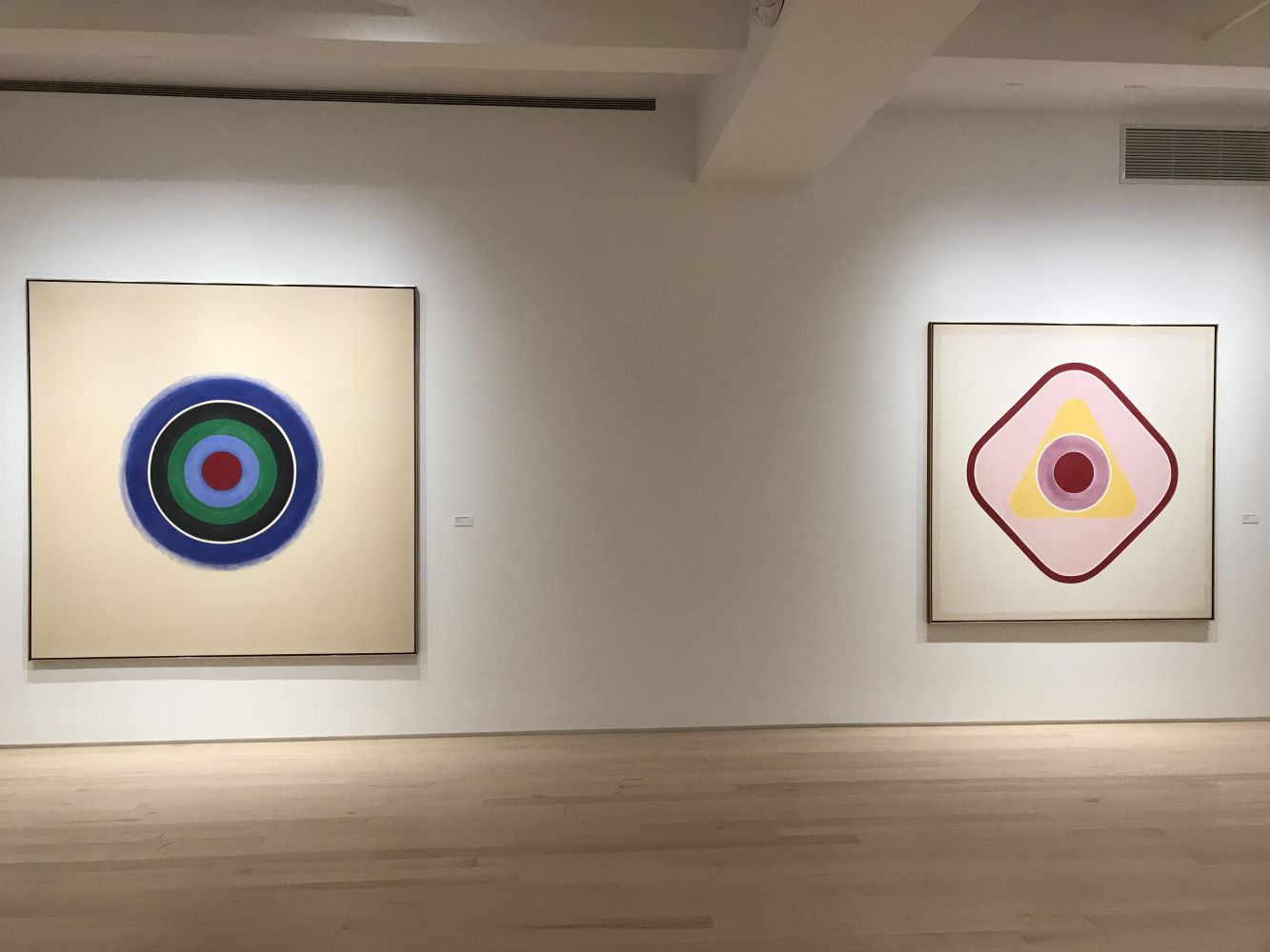 Kenneth Noland - Exhibitions - Yares Art