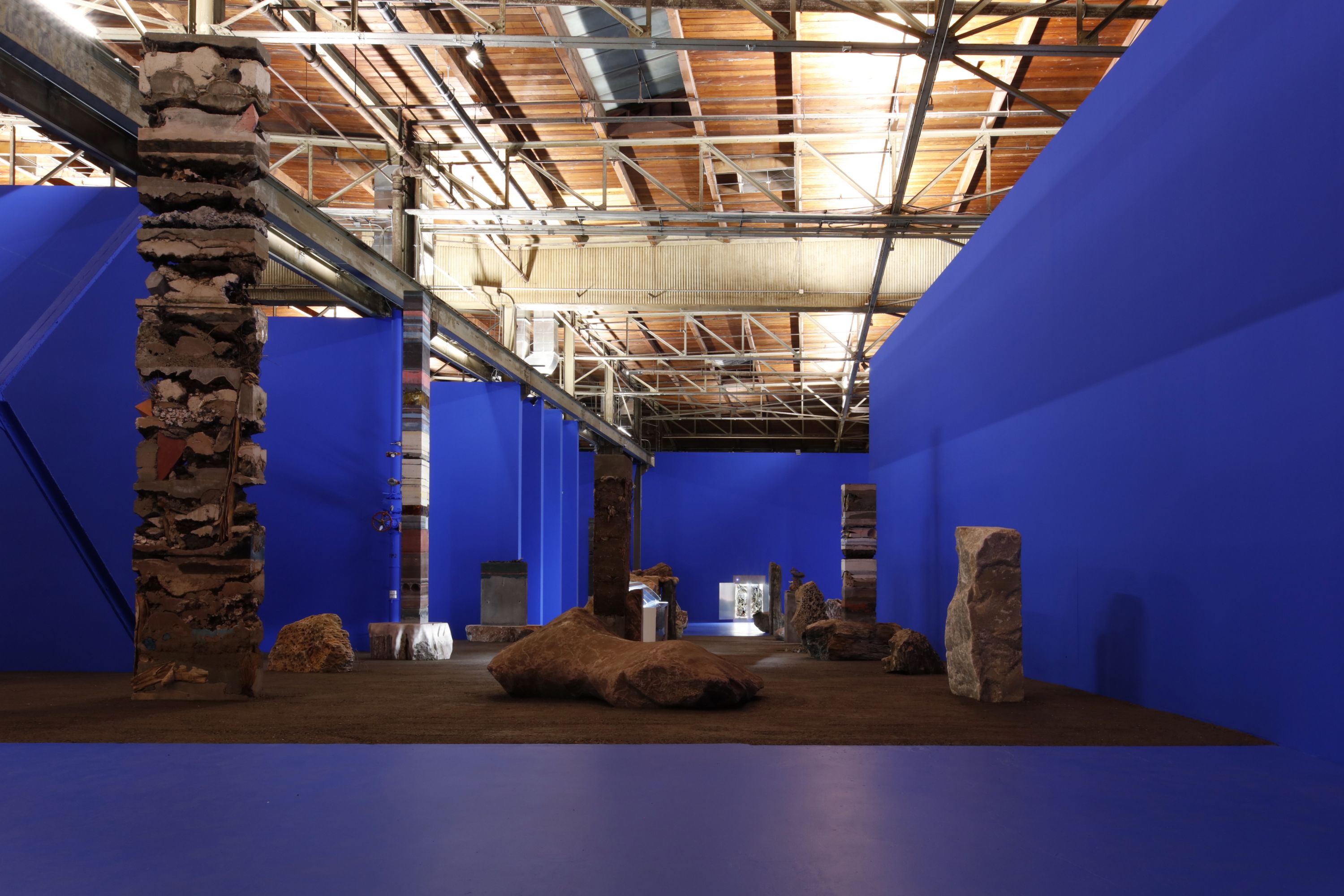 adrián villar rojas - Artistas - Kurimanzutto