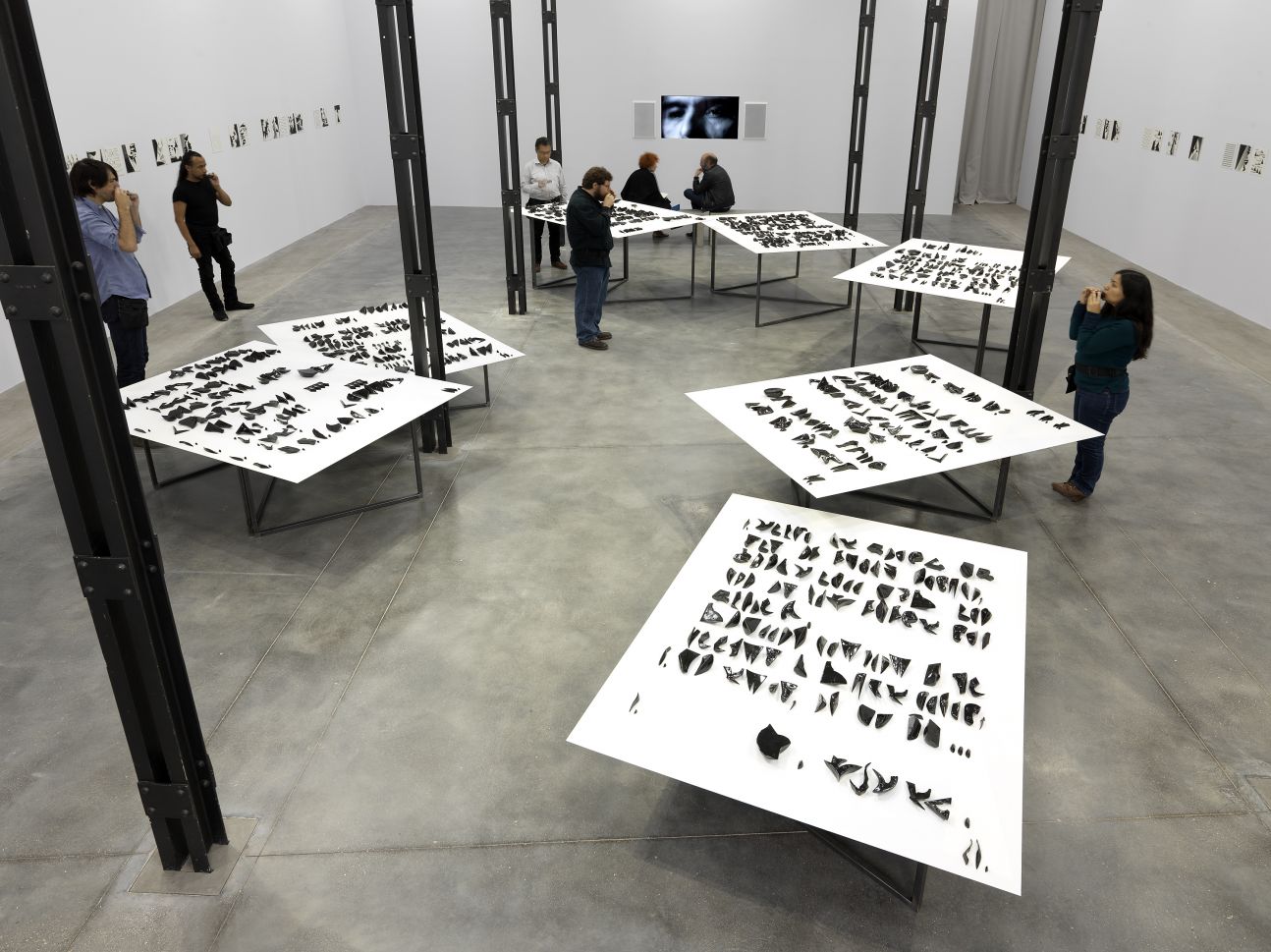 carlos amorales - Artists - Kurimanzutto