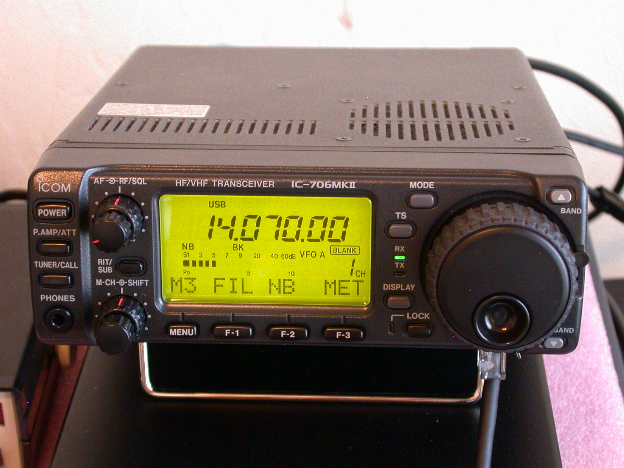 FCC Callsign Lookup from QTH.com