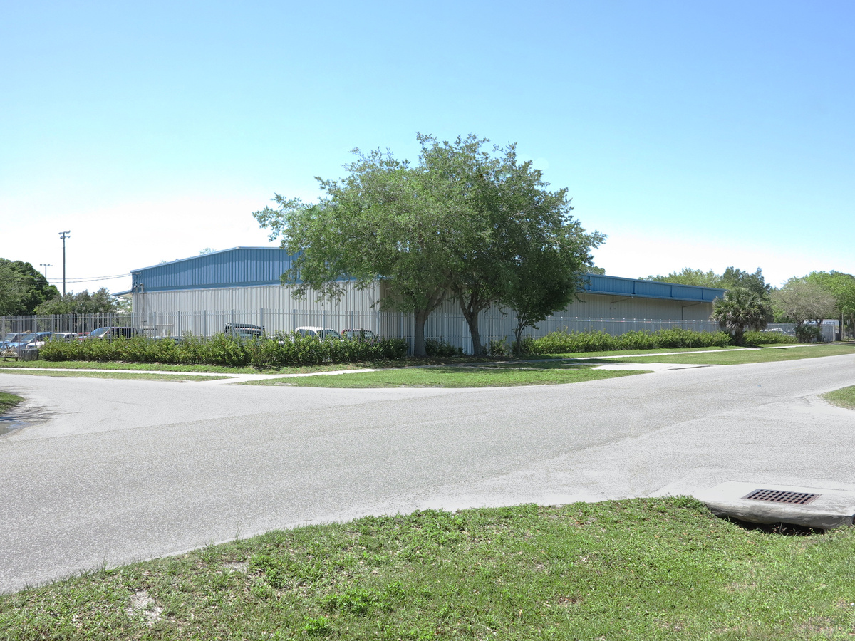 Saunders Commercial Sale and Lease Report for August 16, 2014 - Michael ...