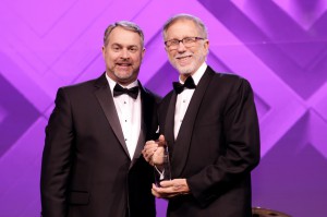 Bahamian Larry Roberts Awarded LeadingRE's Leadership Award