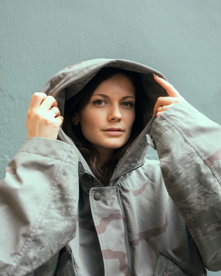 Effy | Nov 8th | Superior Ingredients | Handstamp