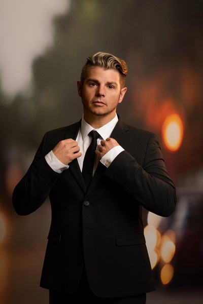 (SOLD OUT)Cody Qualls: The Swingin' Holidays • Muse Performance Space ...