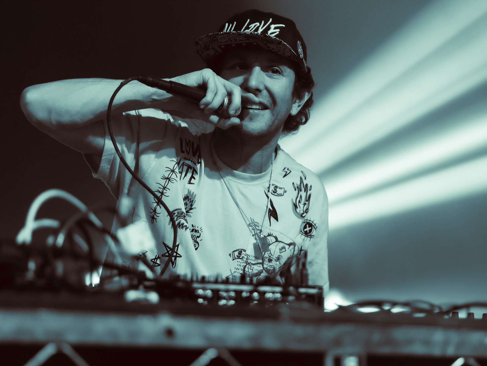 Manic Focus • Wild Buffalo • VenuePilot