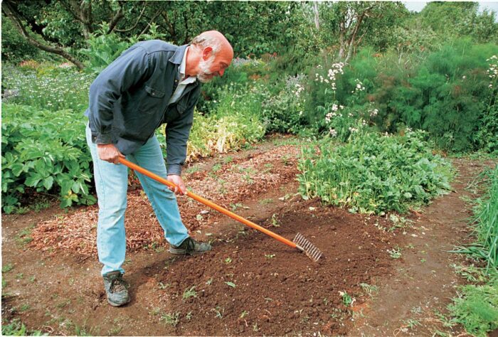 Tools for Working the Soil - Fine Gardening