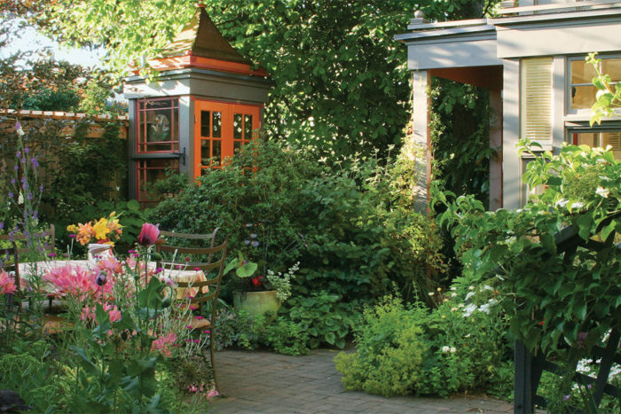 Small-Space Gardening | Make the Most of a Small Space - Fine Gardening