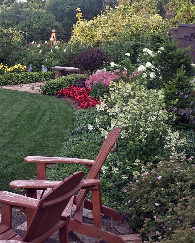 Stunning in Red Wing - Fine Gardening