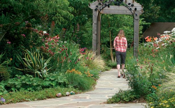 Design an Engaging Entryway - Fine Gardening
