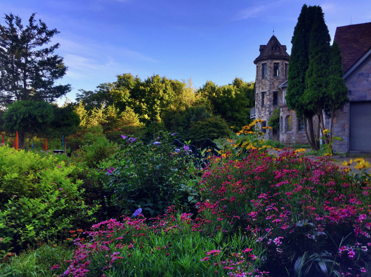 A Garden Around an Enchanted Castle - Fine Gardening