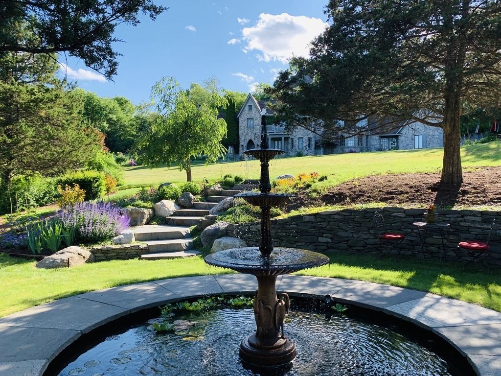 A Garden Around an Enchanted Castle - Fine Gardening