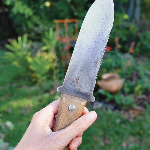 This Garden Knife Gets Better With Age - Fine Gardening