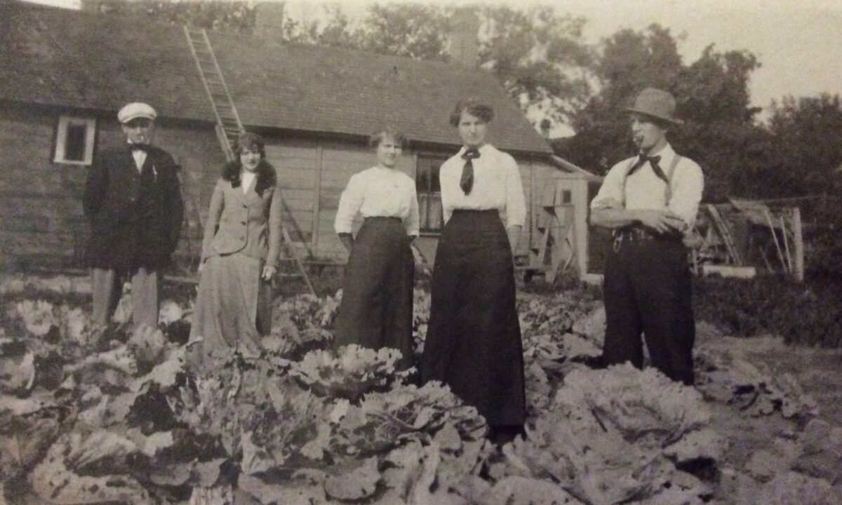 Janelle’s Great-Grandmother’s Garden - Fine Gardening