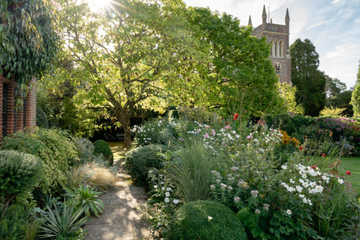 Autumn in a UK Garden - Fine Gardening