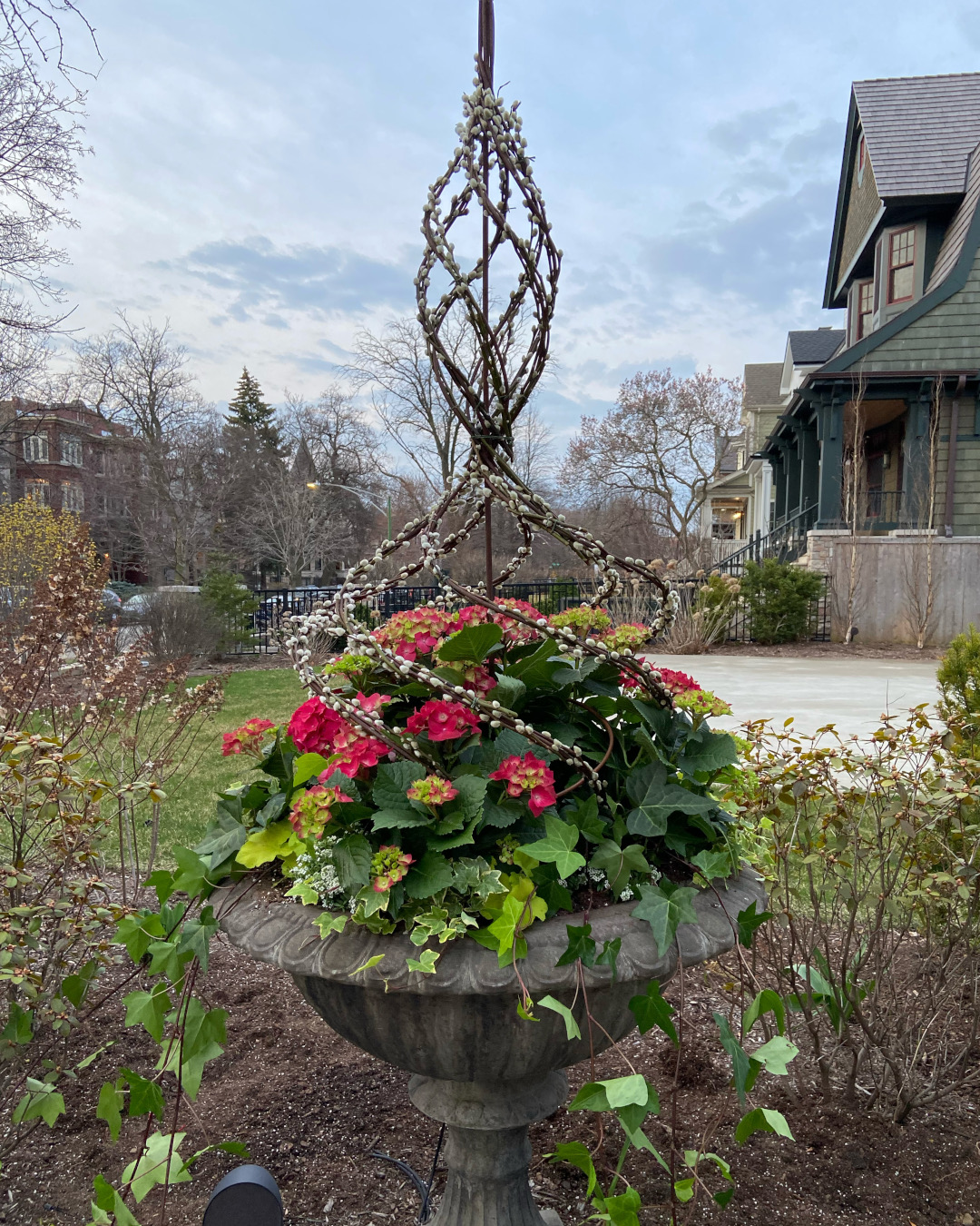 Spring Container Designs - Fine Gardening