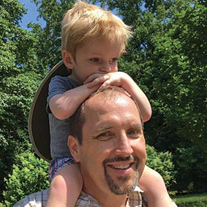 7 Gorgeous Climbing Vines That Won't Take Over - Fine Gardening