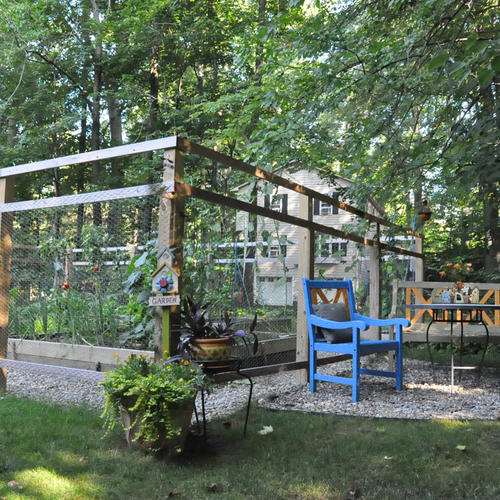 Daniela's newly fenced veggie garden in Ohio (12 photos) - Fine Gardening