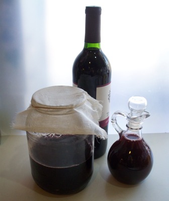 Gifts from the Kitchen-Homemade Red Wine Vinegar - Fine Gardening