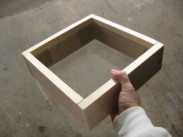 DIY Soil Sifter - FineGardening