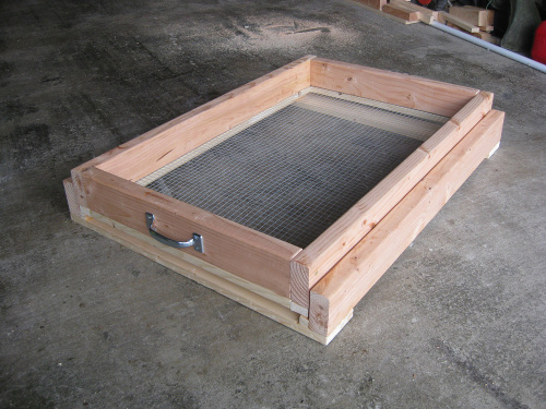 DIY Compost Sifter Screen, Wheelbarrow Style - FineGardening