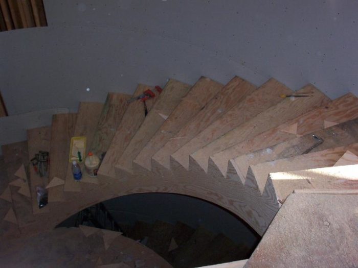 curved stair stringers - Fine Homebuilding
