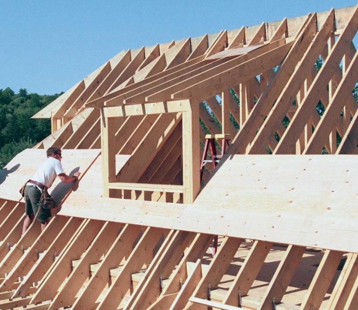 Tips for Sheathing a Roof with Plywood - Fine Homebuilding