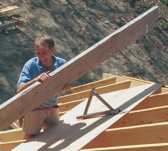 Tips for Sheathing a Roof with Plywood - Fine Homebuilding
