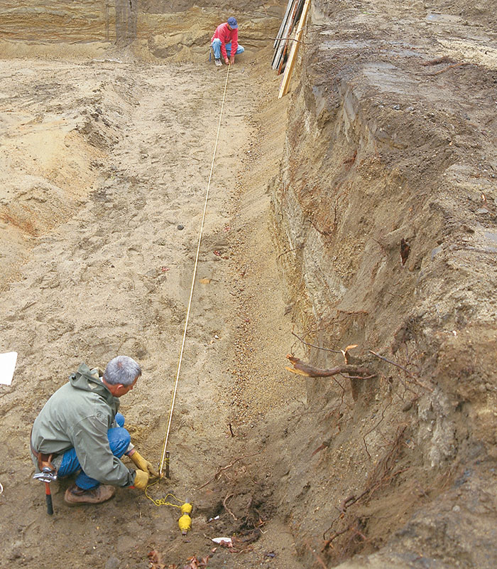 Forming and Pouring Footings - Fine Homebuilding