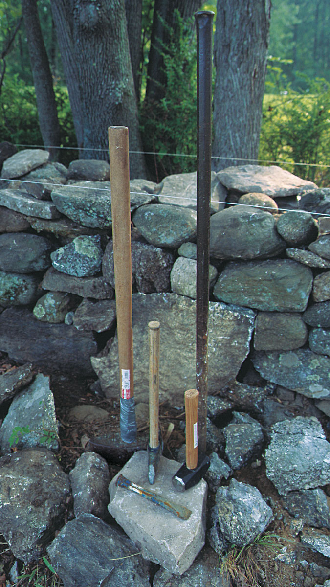 Building Dry Stone Walls - Fine Homebuilding