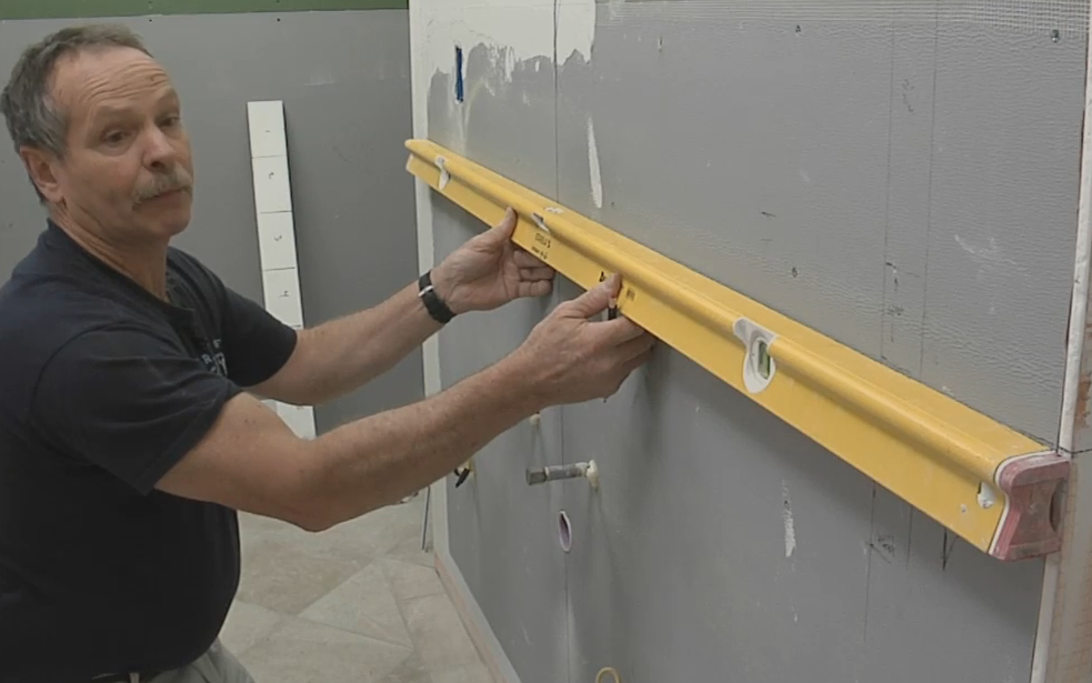 Tiling Bathroom Walls: Layout - Fine Homebuilding