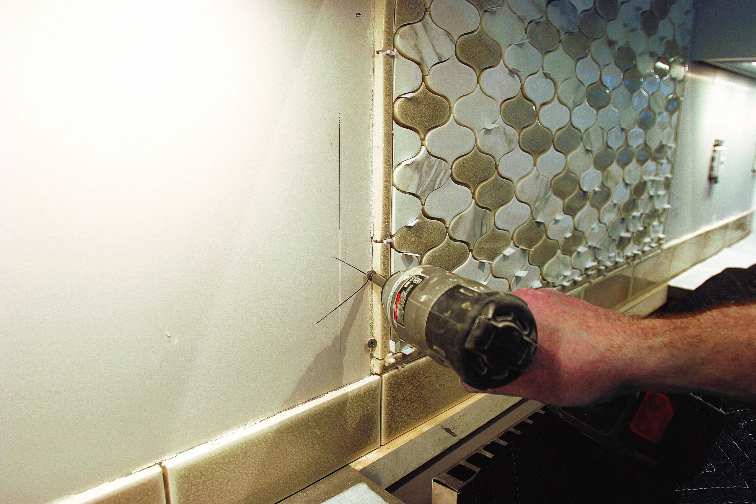 How to Install a Tile Kitchen Backsplash - Fine Homebuilding