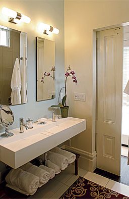 Wide-Open Baths for Small Spaces - Fine Homebuilding