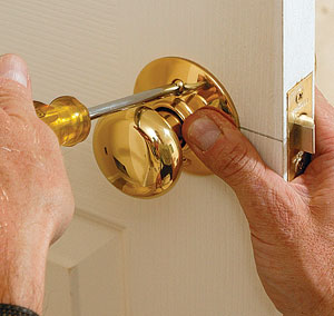 How to Install a Lockset in a Door - Fine Homebuilding