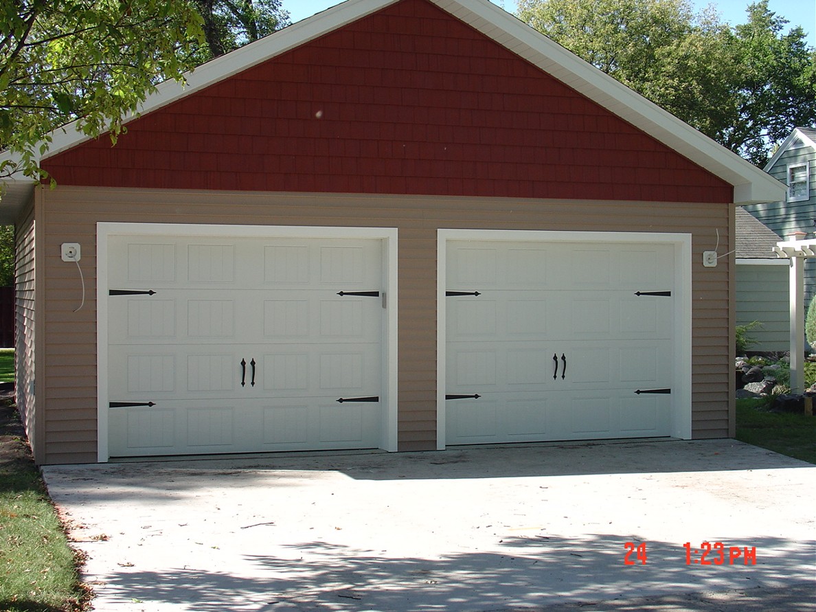 Custom Garage - Fine Homebuilding