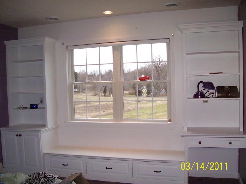window seat with wall units - Fine Homebuilding