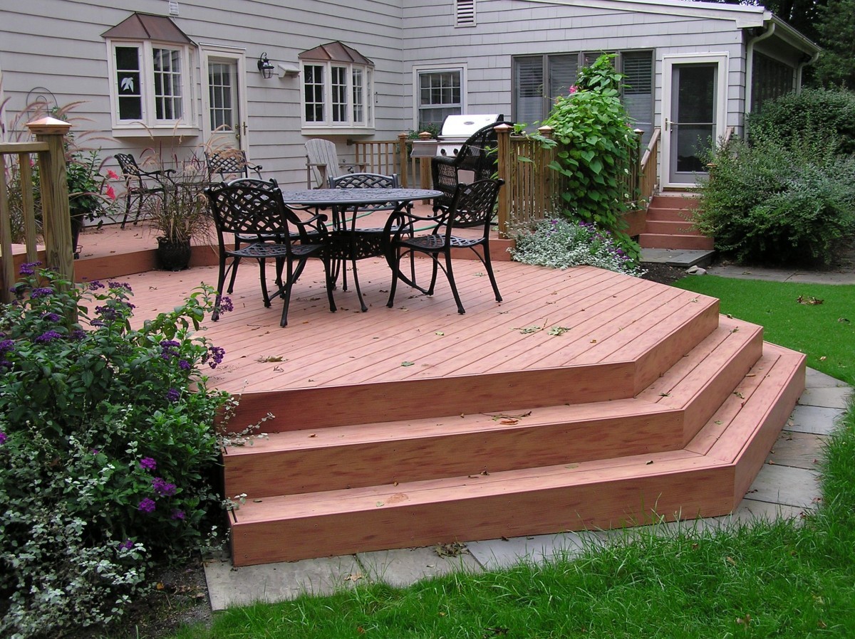 Octagonal Deck - Fine Homebuilding