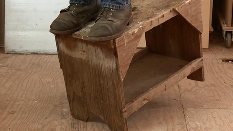 A Wooden Step Stool That Won't Tip Over - Fine Homebuilding