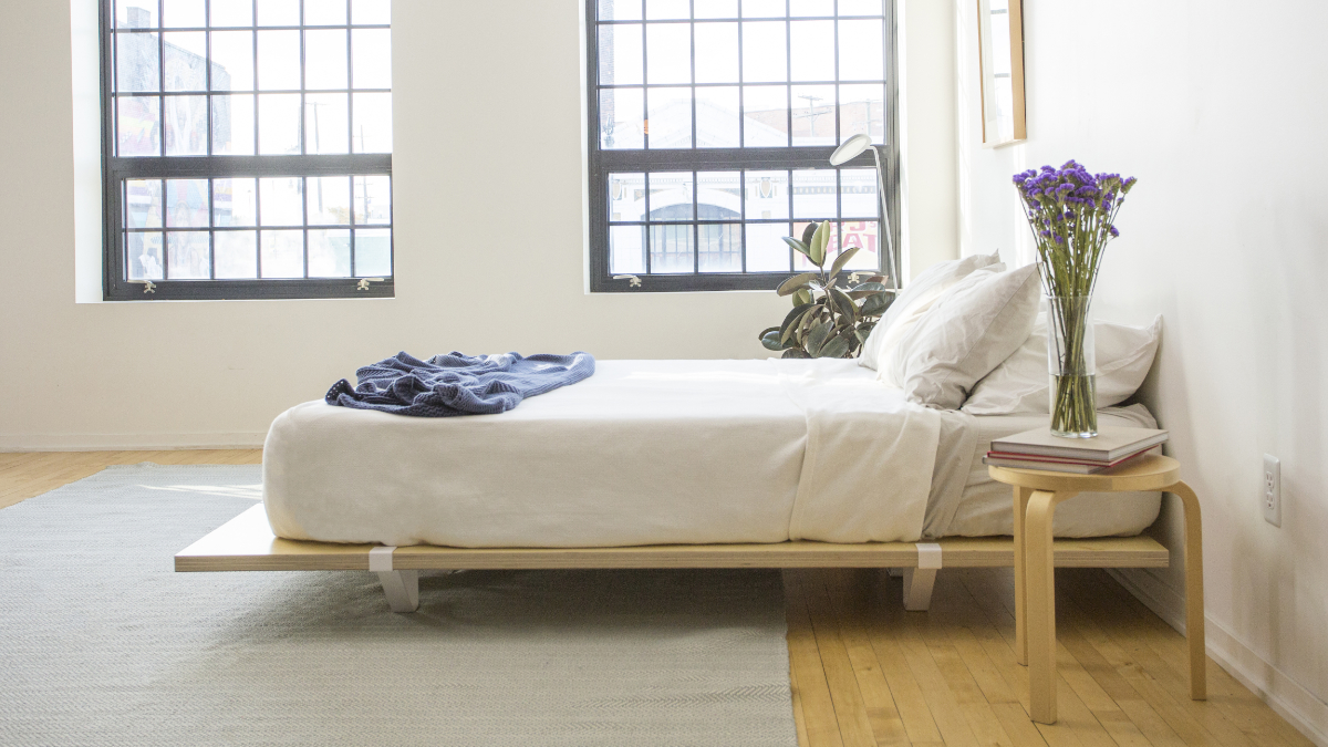 A Modular Bed for Easy Moving - Fine Homebuilding