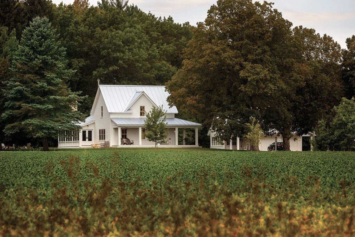 What Is Farmhouse Style? A Deep Dive with Michael Maines - Fine ...