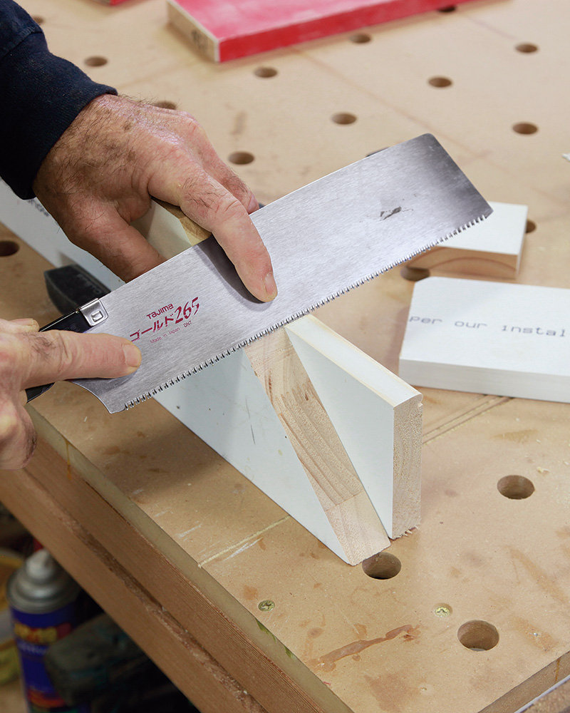 Two Ways to Cut Jack Miters - Fine Homebuilding