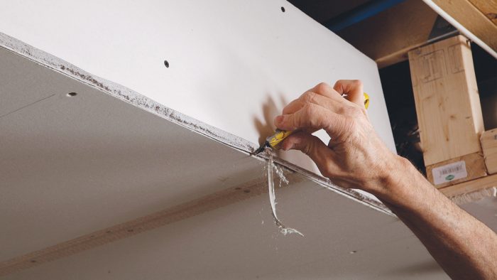 Crisp Corners for Drywall - Fine Homebuilding