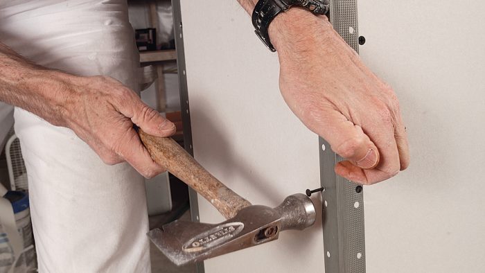 Crisp Corners for Drywall - Fine Homebuilding