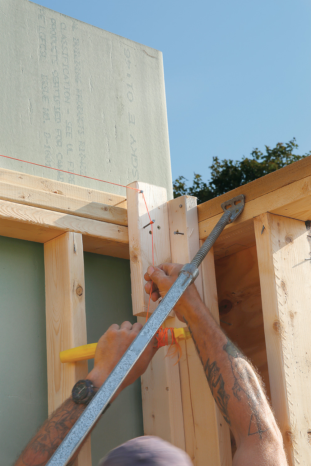 How to Frame Walls Plumb and Straight - Fine Homebuilding
