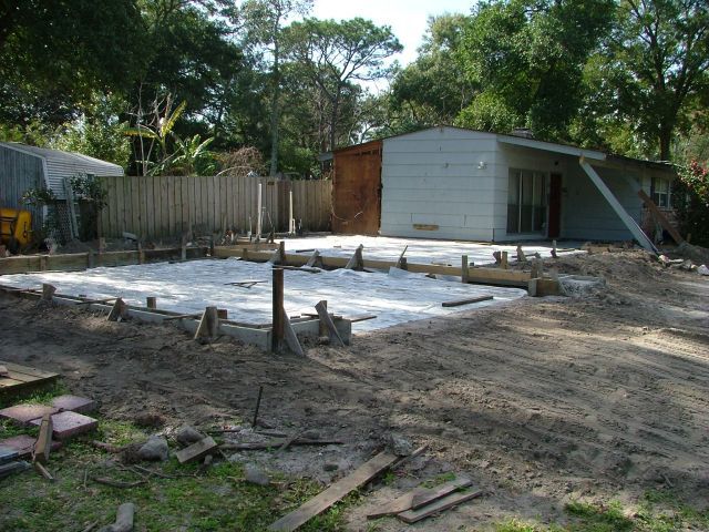 Pour the whole thing, at once. Slab on grade with thickened edges ...