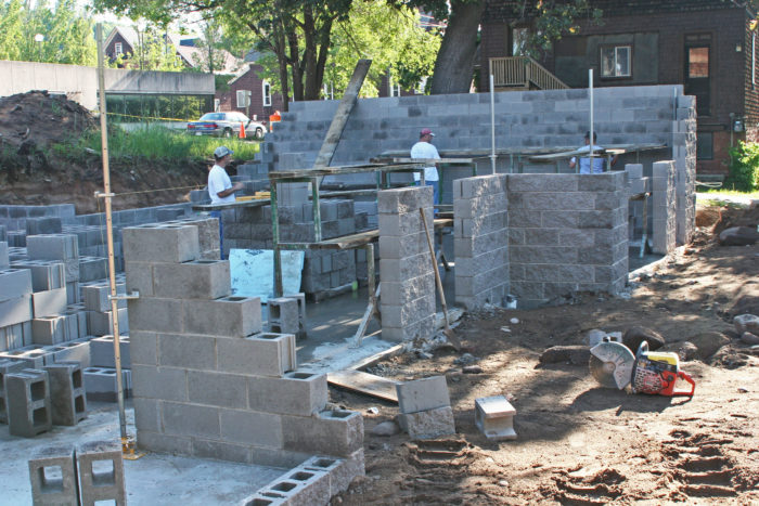 masonry corner pole(story poles) - Fine Homebuilding