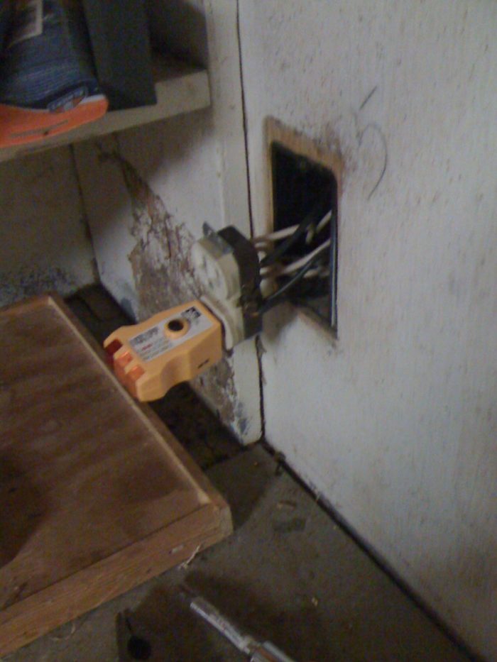 Open neutral problem - Receptacle - Fine Homebuilding