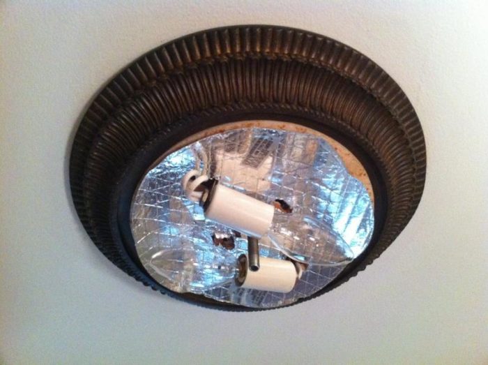 Strange light fixture issue - Fine Homebuilding
